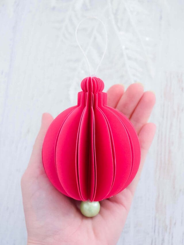 3D Paper Christmas Ornaments Story - Abbi Kirsten Collections
