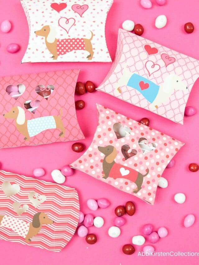 Doxie Pillow Boxes For Valentine's Day Story - Abbi Kirsten Collections