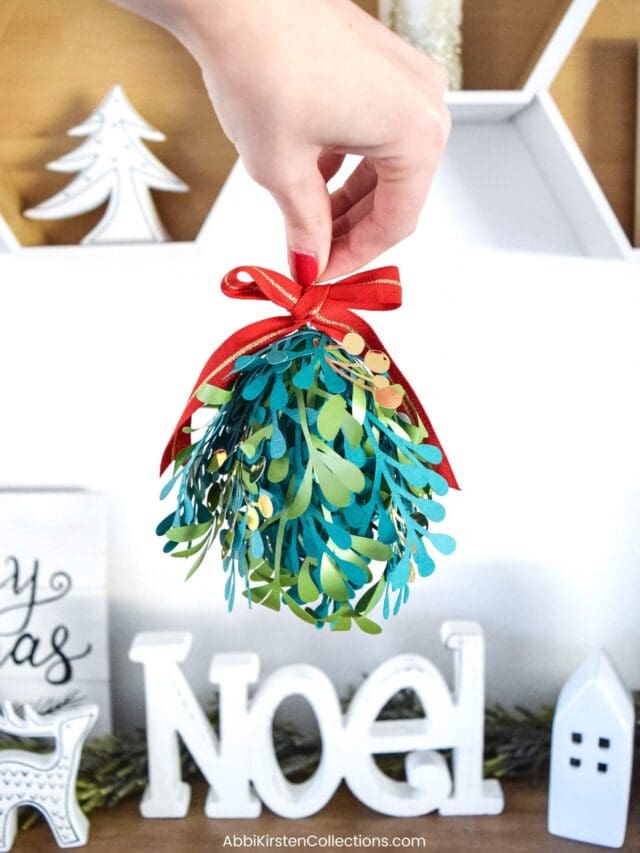Deck The Halls With This Paper Mistletoe Craft! Story - Abbi Kirsten ...