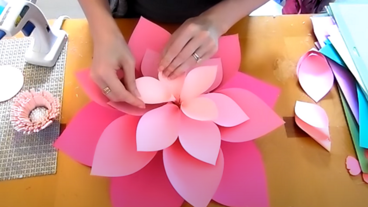 Hawaiian Paper Flowers - DIY Tropical Paper Flowers Party Decor