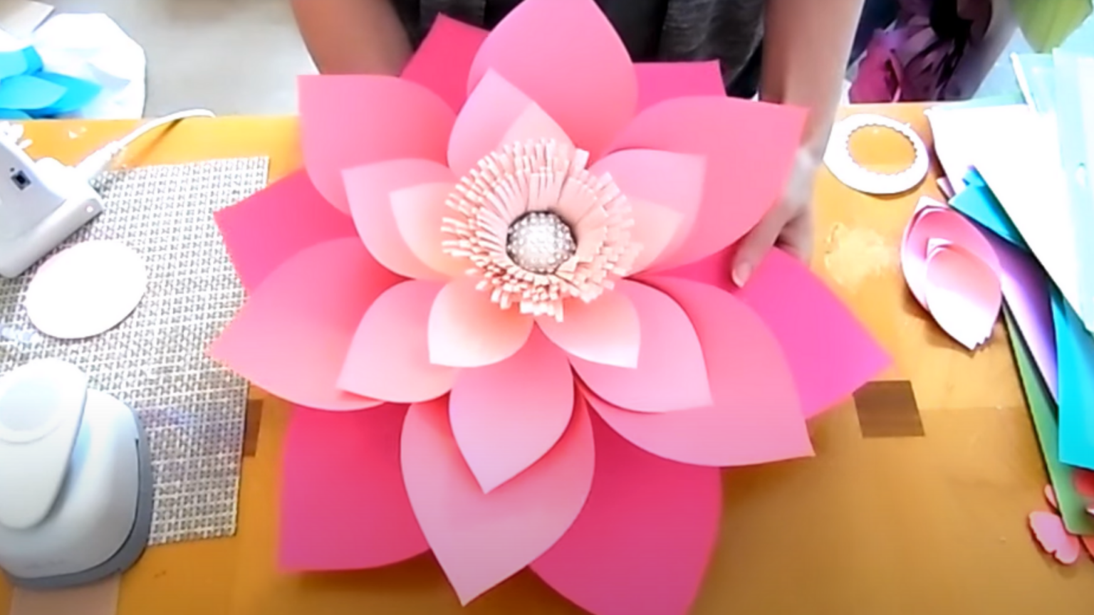 Hawaiian Paper Flowers - DIY Tropical Paper Flowers Party Decor